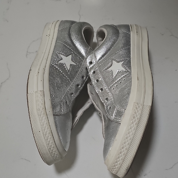 Converse | Shoes | Converse Leather One Star Metallic Silver Sneakers ...